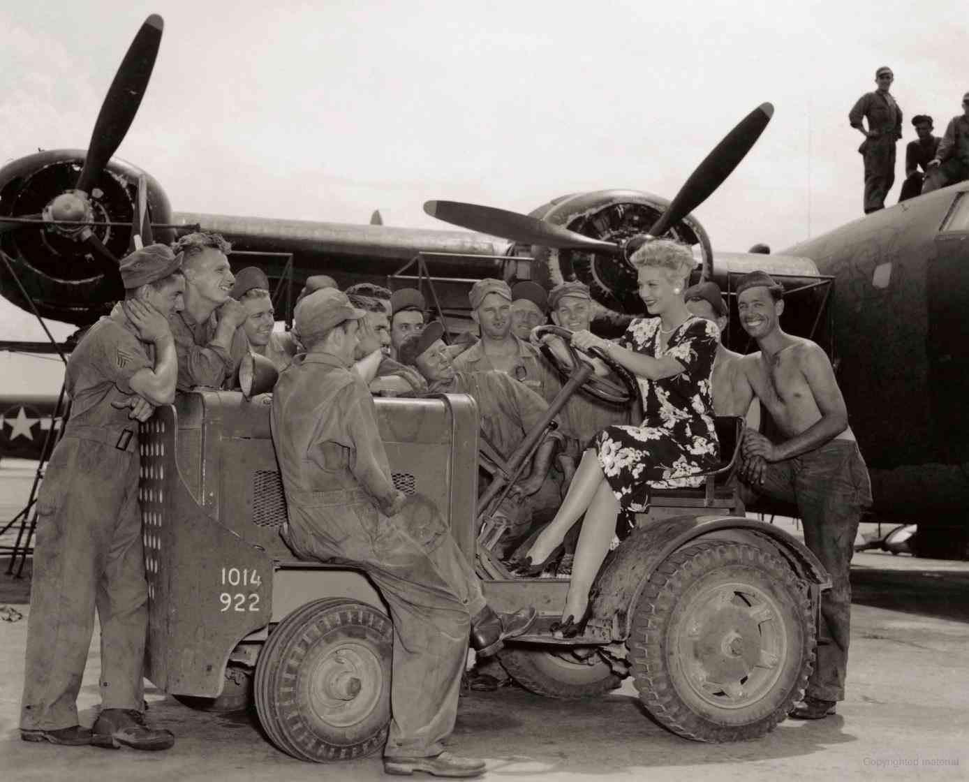 USO Shows - Midway Island