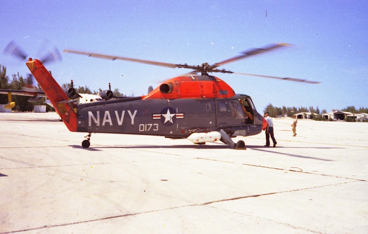 UH_2B_02 - Midway Island